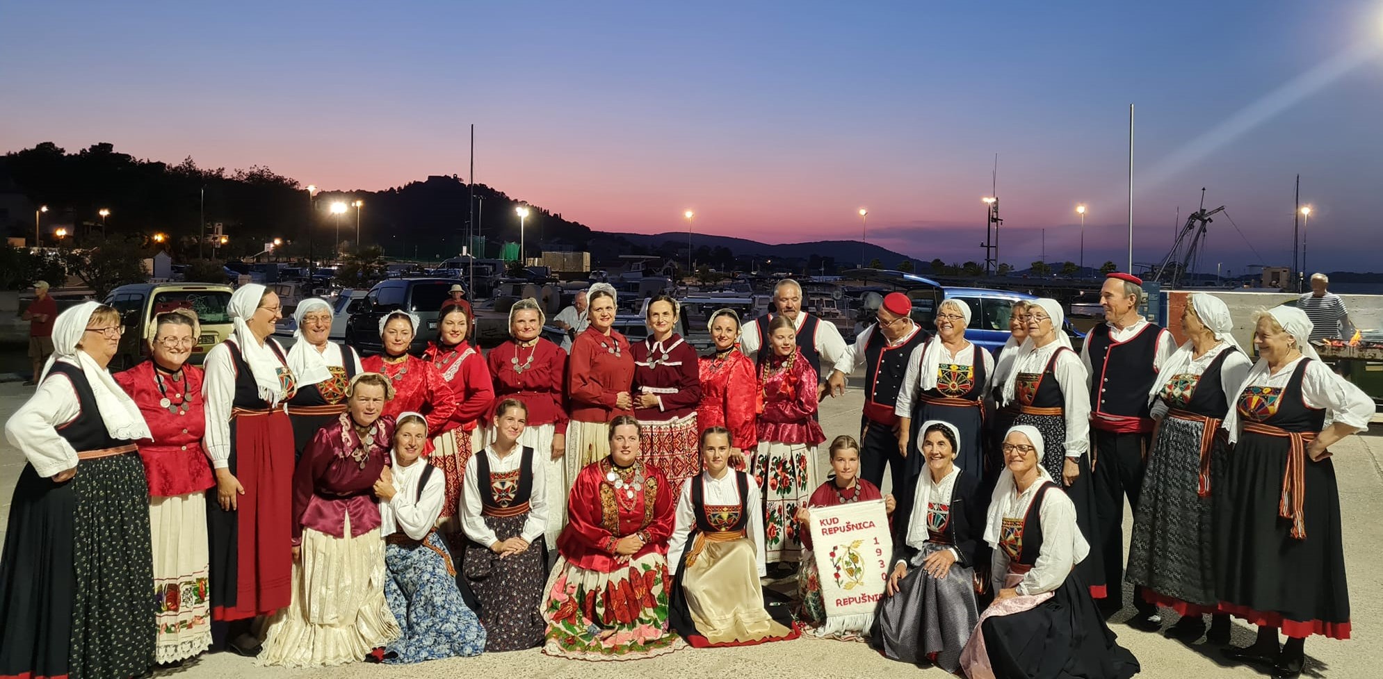 S tradicijom u srcu: Peti Susret folklora u Tkonu oduševio publiku ...