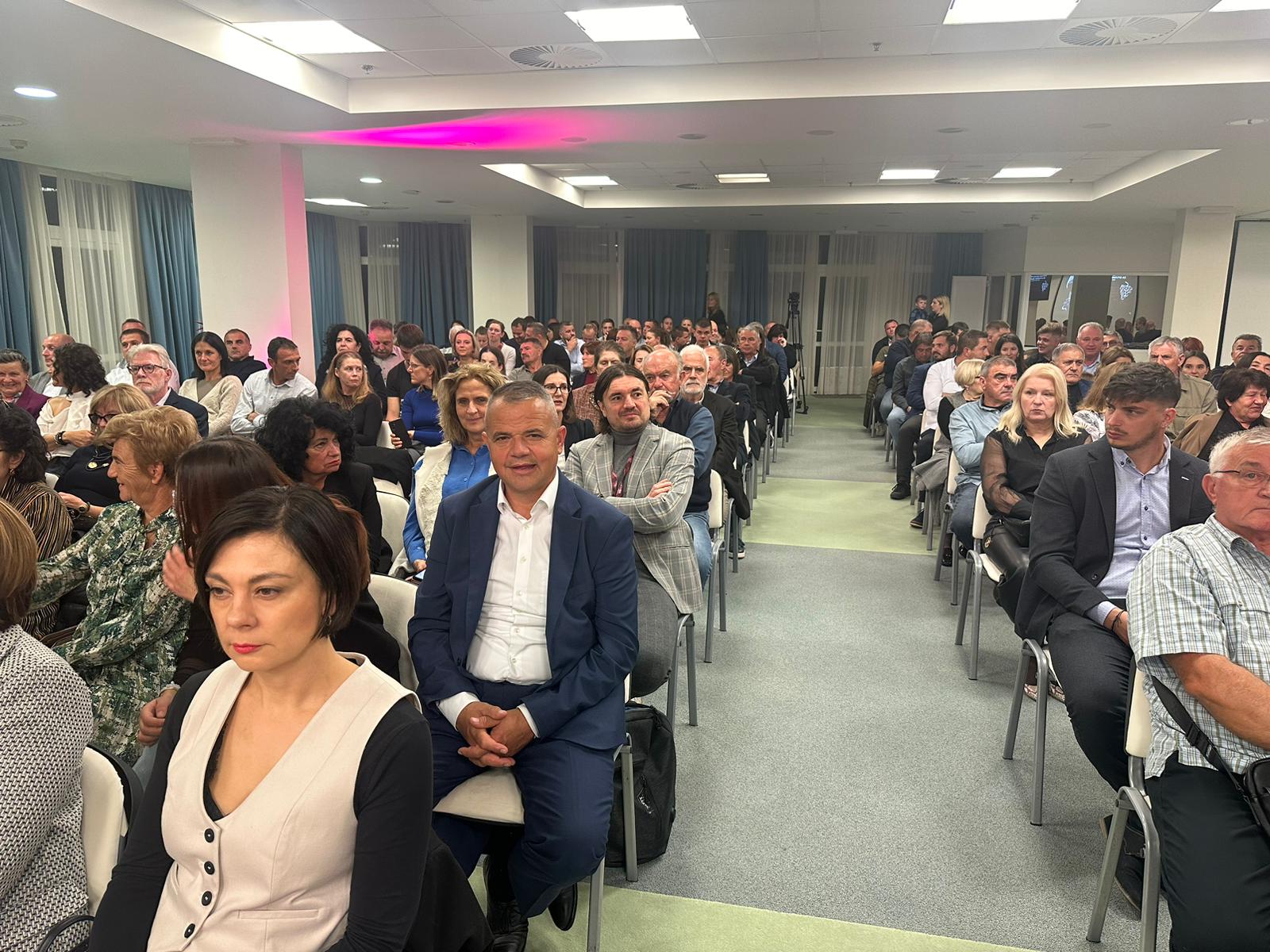 Poznati zadarski vinar Trifun Poljak šampion u kategoriji otvoreno crno ...